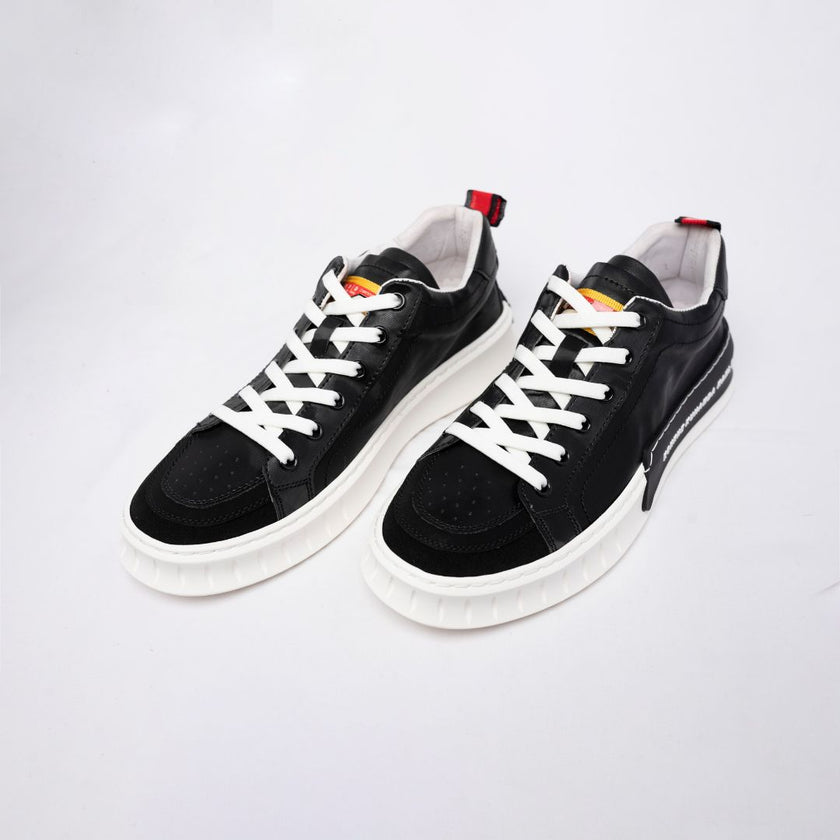 Sneakers – konkhe kuhamba kahle clothing