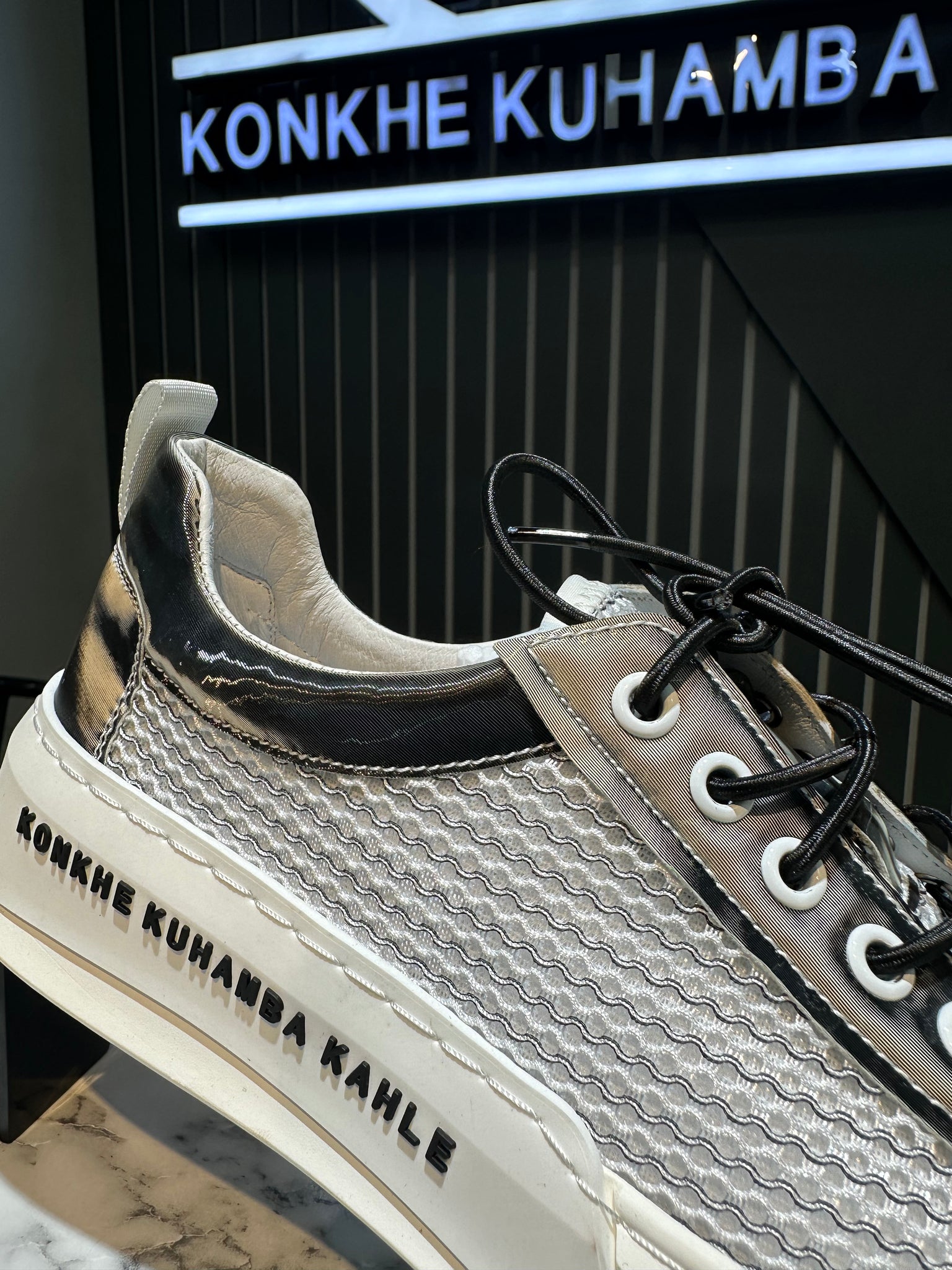 Konkhe 14 unisex Net Mesh Sneakers – konkhe kuhamba kahle clothing